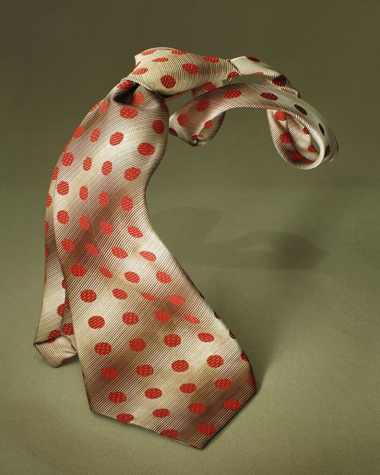 How can a spotted tie improve safety and hygiene?